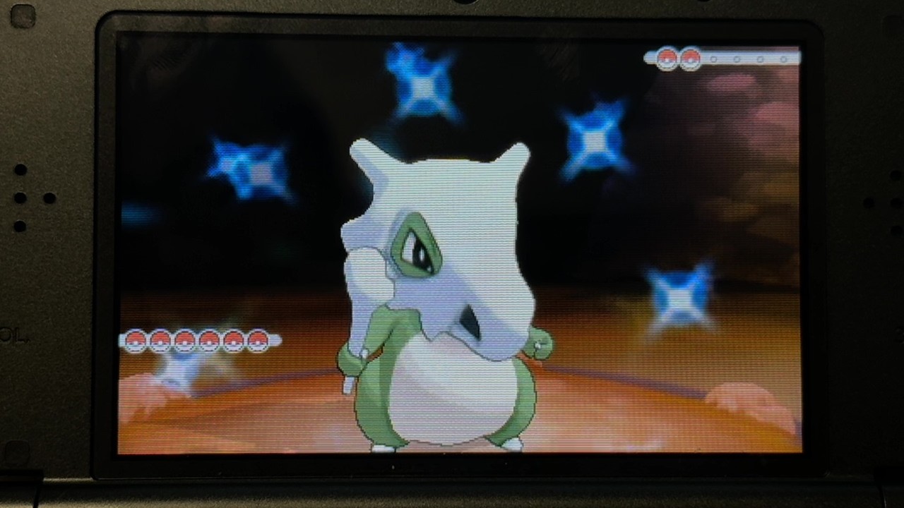 Random Shiny Cubone (+hunt for thick club) - YouTube