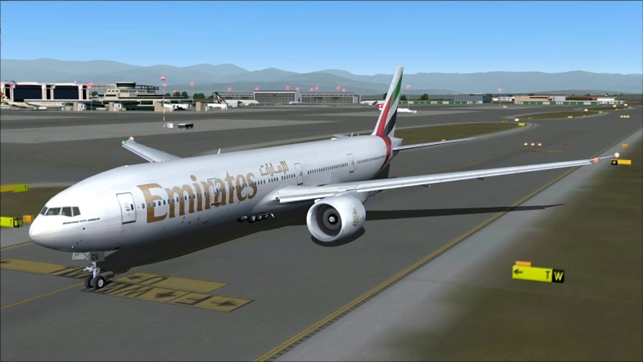 EK102 777-300ER EMIRATES MILAN - DUBAI - YouTube