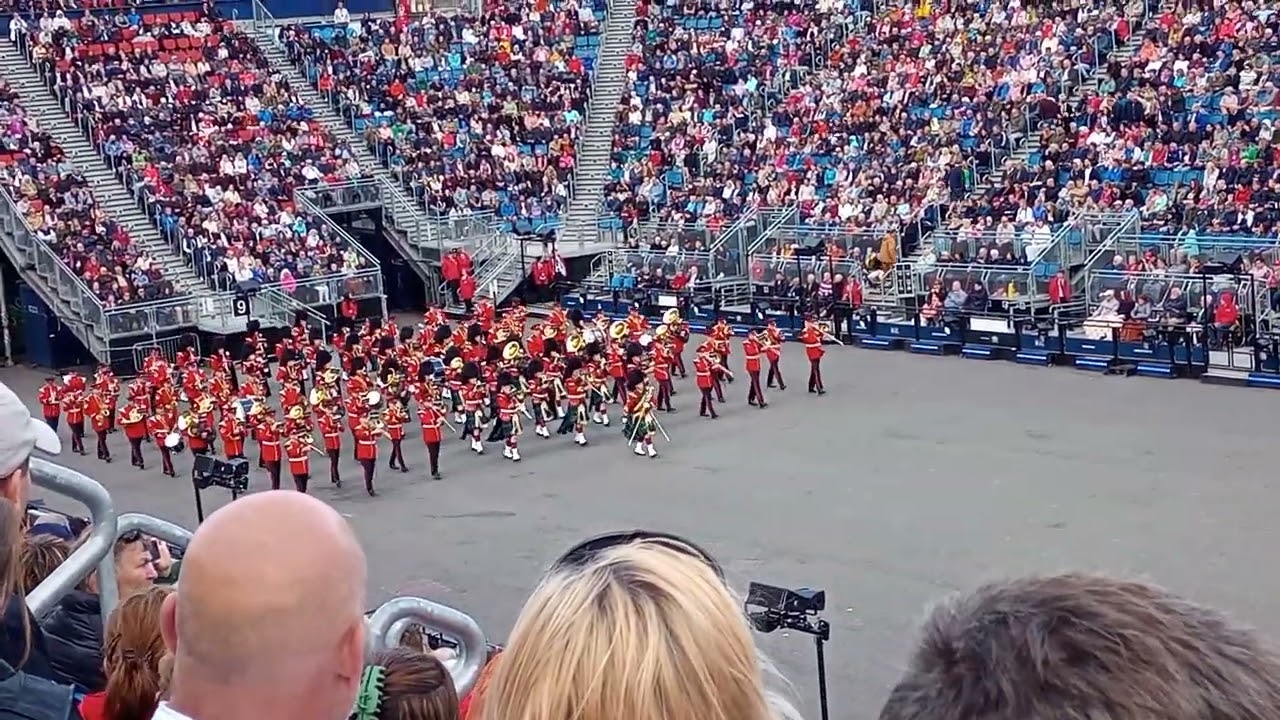 Royal Military Tattoo - Highland Cathedral - YouTube
