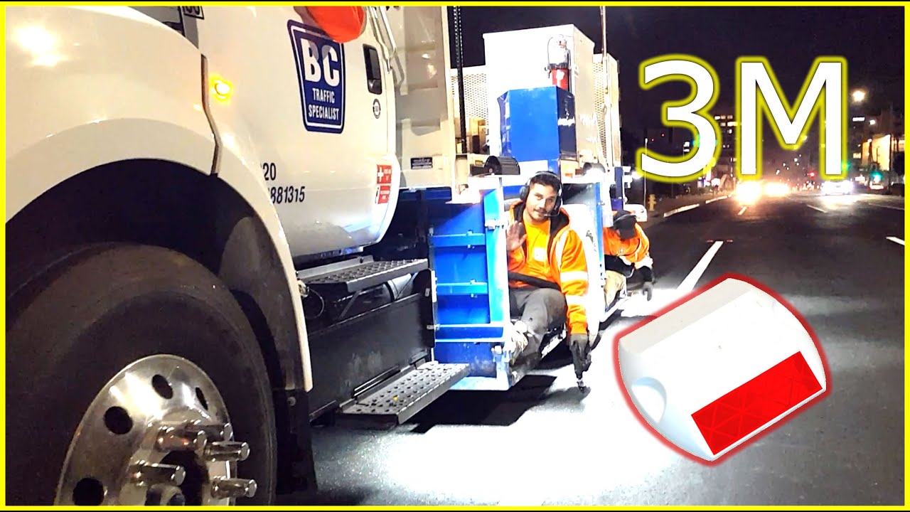 USA - 3M TWO-WAY WHITE-RED RAISED REFLECTOR PAVEMENT MARKERS SERIES 290 ...