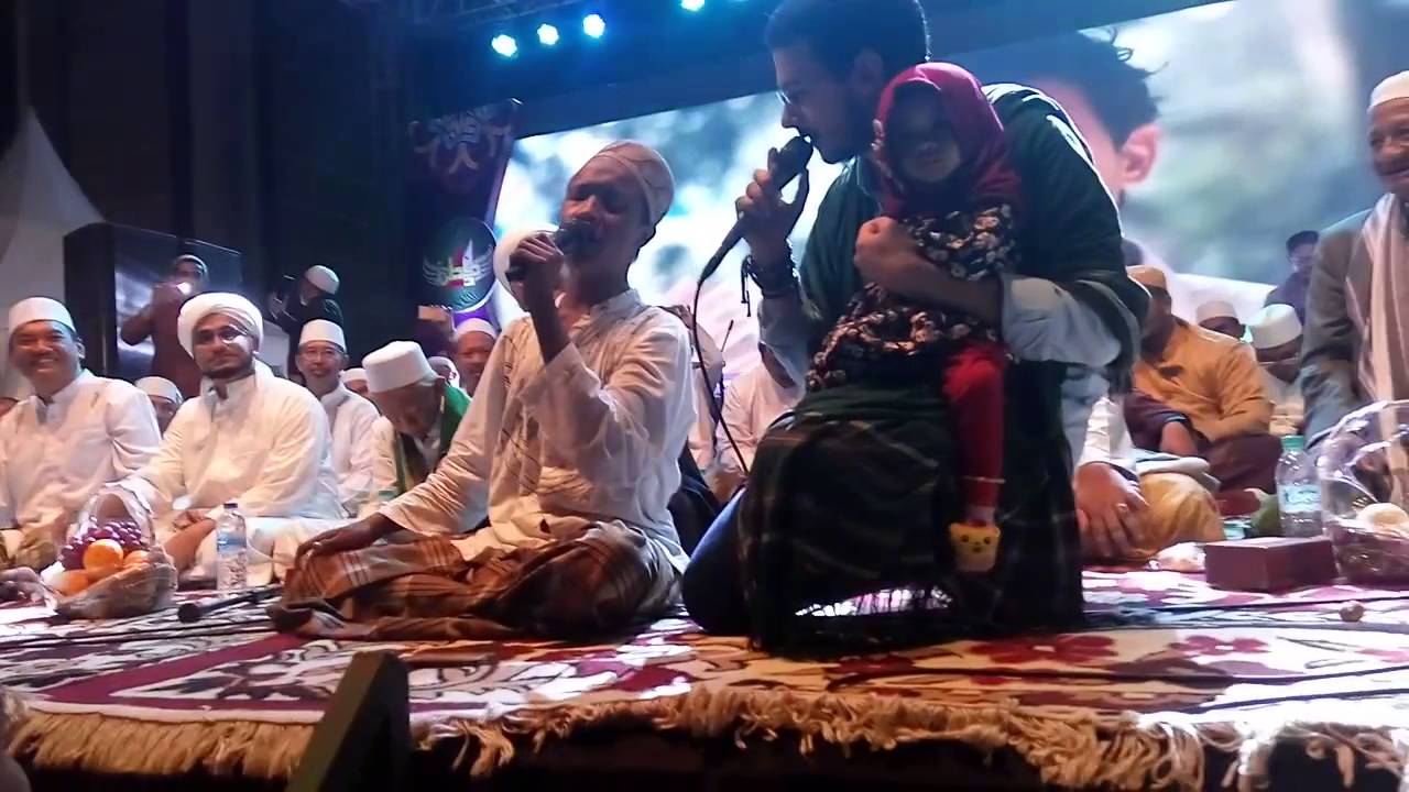 Agus Isyroqi Nur Muhammad "Mojogeneng" Feat Mustofa Atef "Mesir" - YouTube