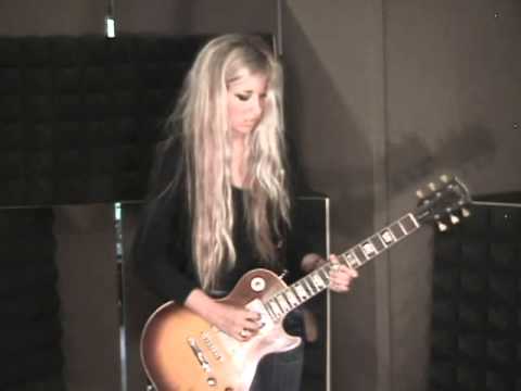 Monica Valli 'C Shuffle' - YouTube