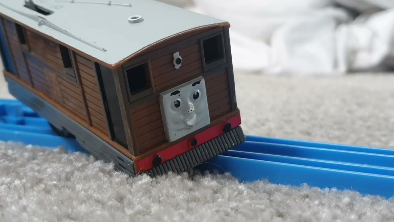 toby feels left out crash remake - YouTube