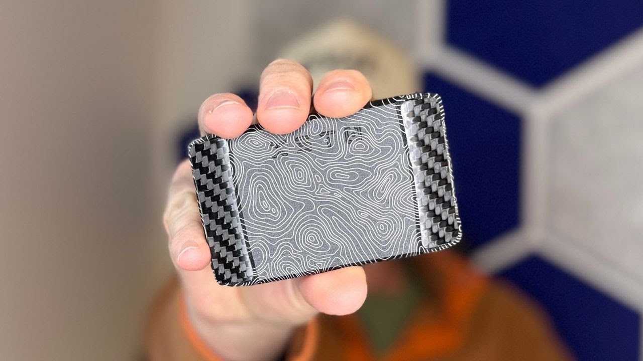 Akeeni XSTO Minimalist Wallet Review: FINALLY Something Different ...