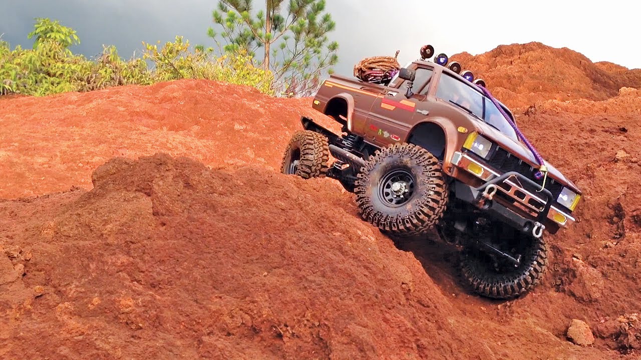 First Run Axial Toyota Hilux RC4WD Mohave Real Car Paint Air Brushed ...