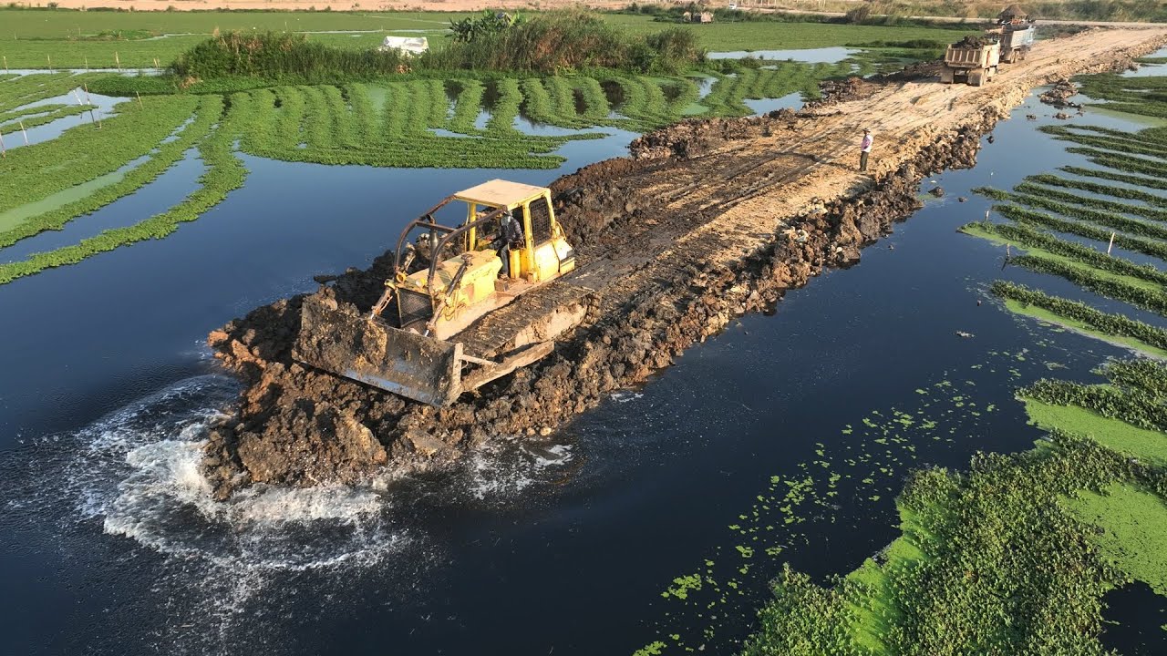 New Project! KOMATSU Dozer With Dump Trucks Land Spreading Clearing ...