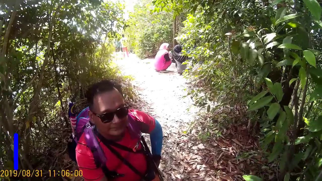 Hiking Merdeka Pulau Berhala sandakan - YouTube