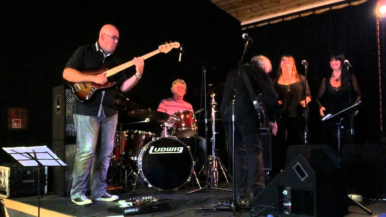 Alan Wormald Band at Lynthorne House - YouTube