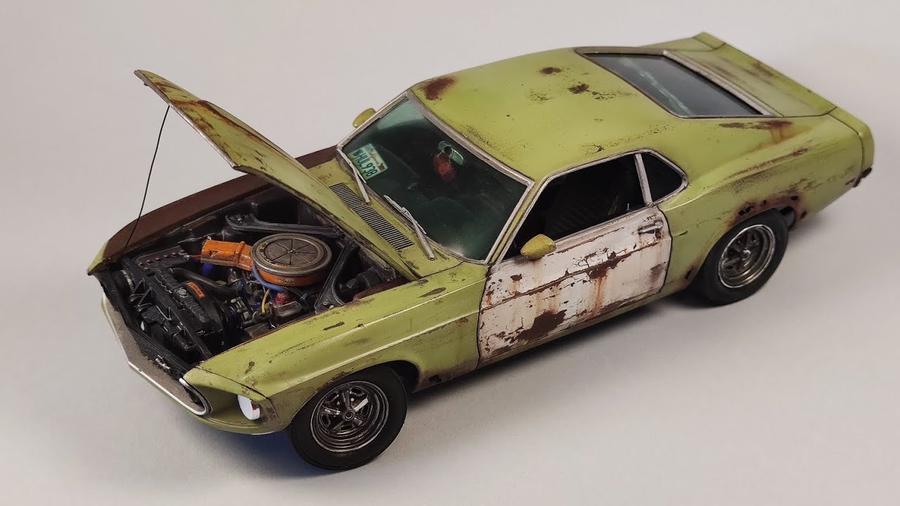 Revell 1/25 Ford Mustang 1969 Boss scale model us muscle car full build ...