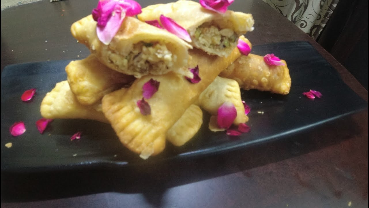 Holi Special Mava Rolls | Mava Rolls (Gujiya) | Sangeeta Ambastha ...