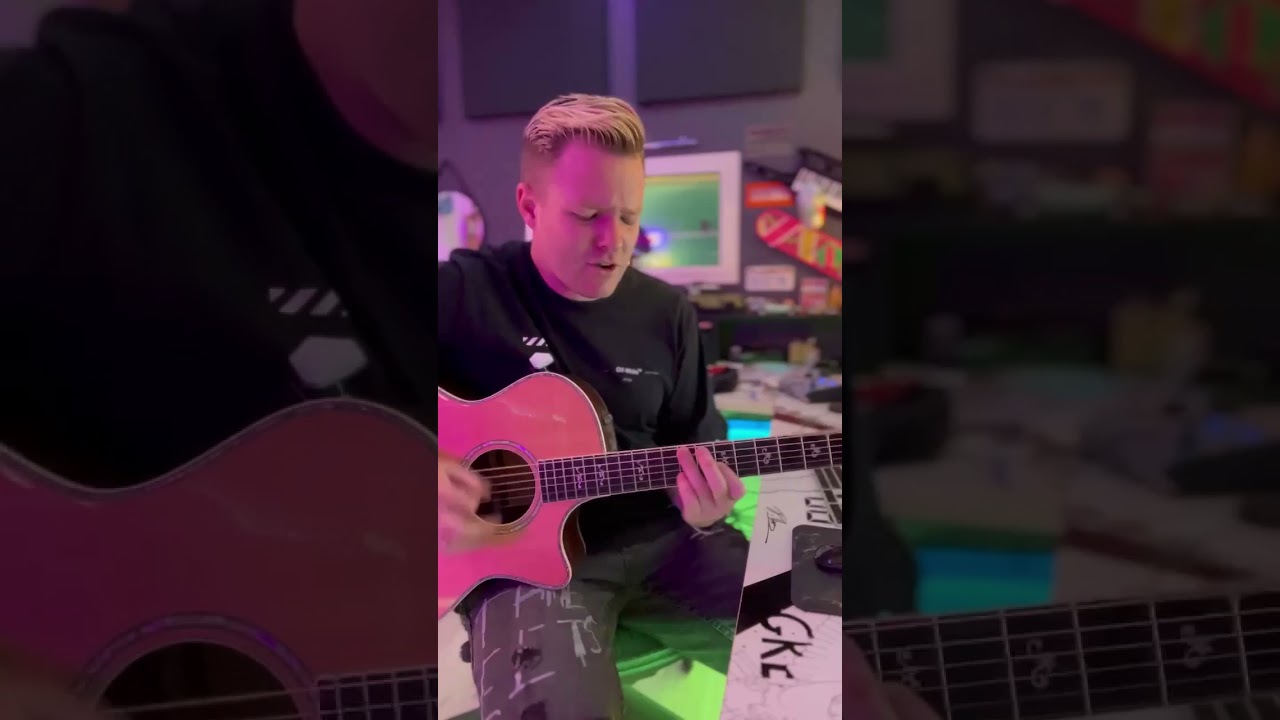 A very merry Christmas | Joth hunt | Planetshakers | - YouTube