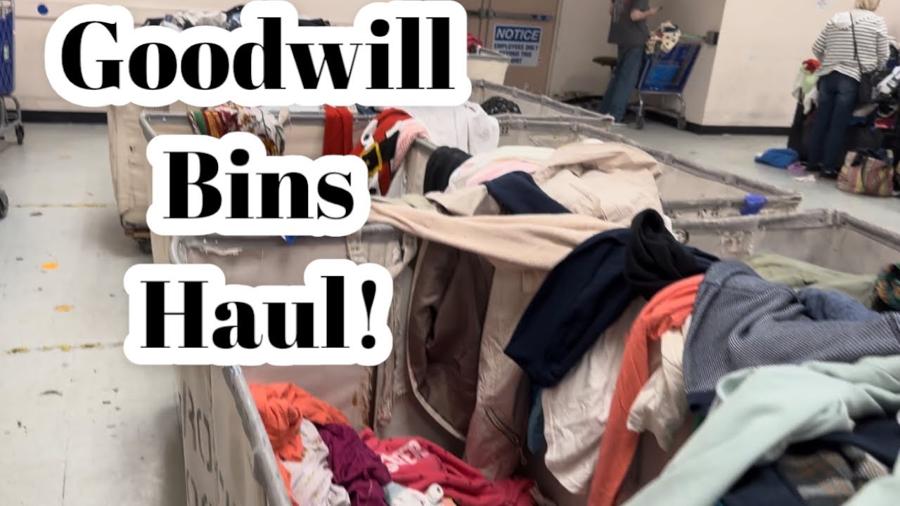 Goodwill Bins Thrift Haul and Try on Haul for Fall 2022 - YouTube
