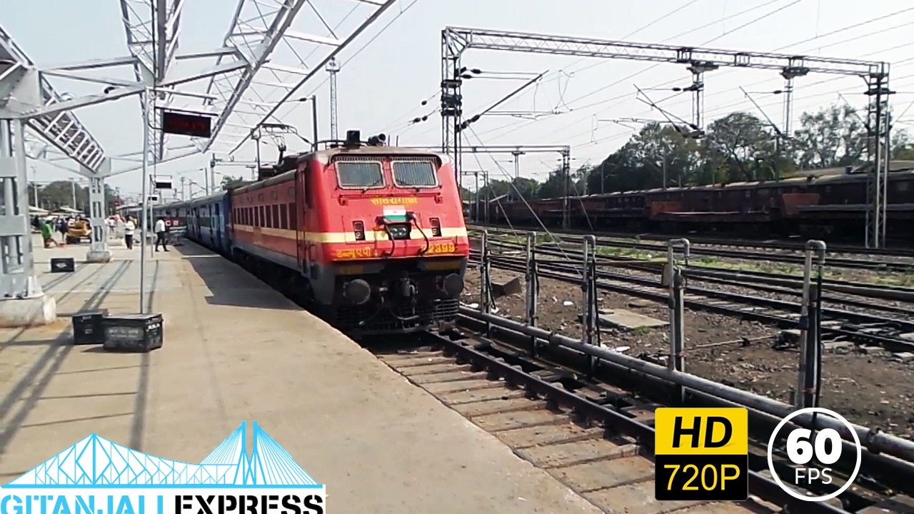 Geetanjali Express arriving at Bhusaval Junction | 720p 60 fps - YouTube