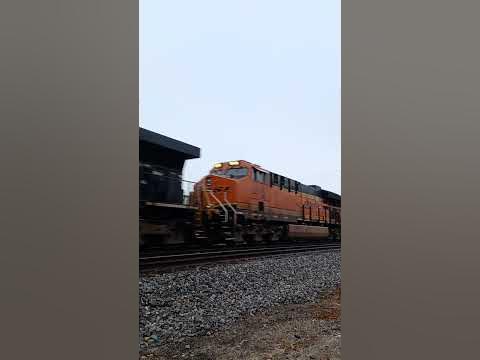 SUPER LOUD & Aggressive! Norfolk Southern #7520 led BIG NS 154 in Cornelia GA FULL Videos ...