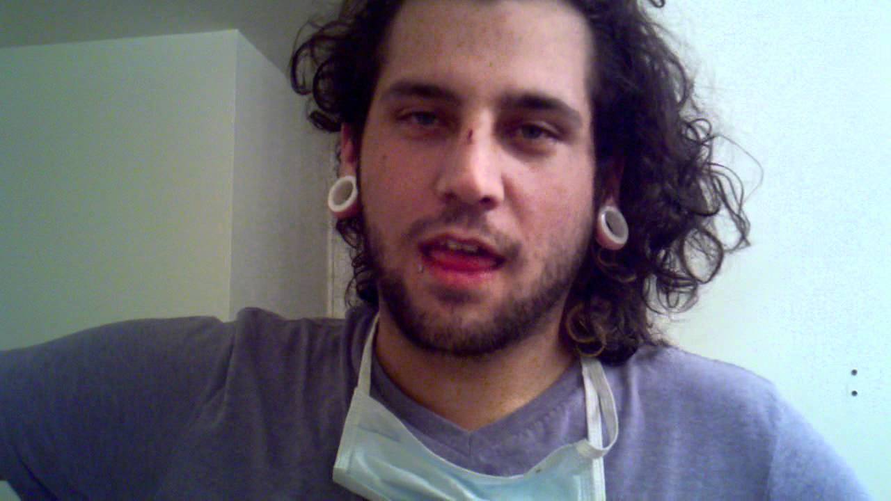 Justin Ross thanks fans on his 21st birthday - YouTube