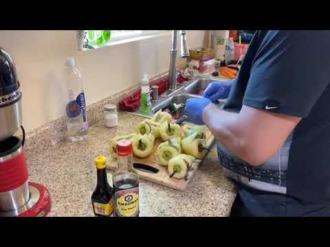 Making toritos de camaron