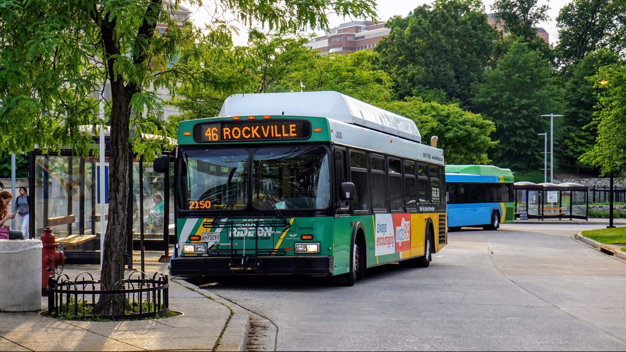 Montgomery County Transit Ride On 2005 New Flyer C40LF #5830 - YouTube