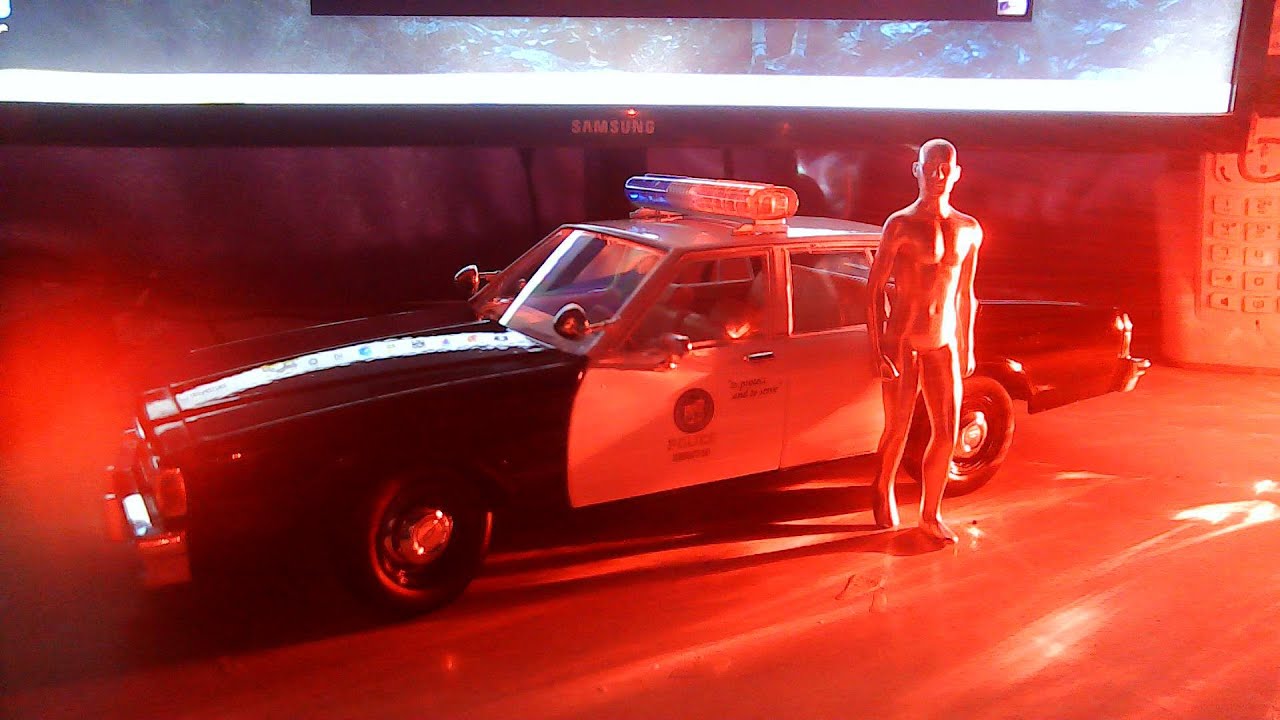 Terminator 2 Chevrolet Caprice Metropolitan Police + T-1000 Metal ...