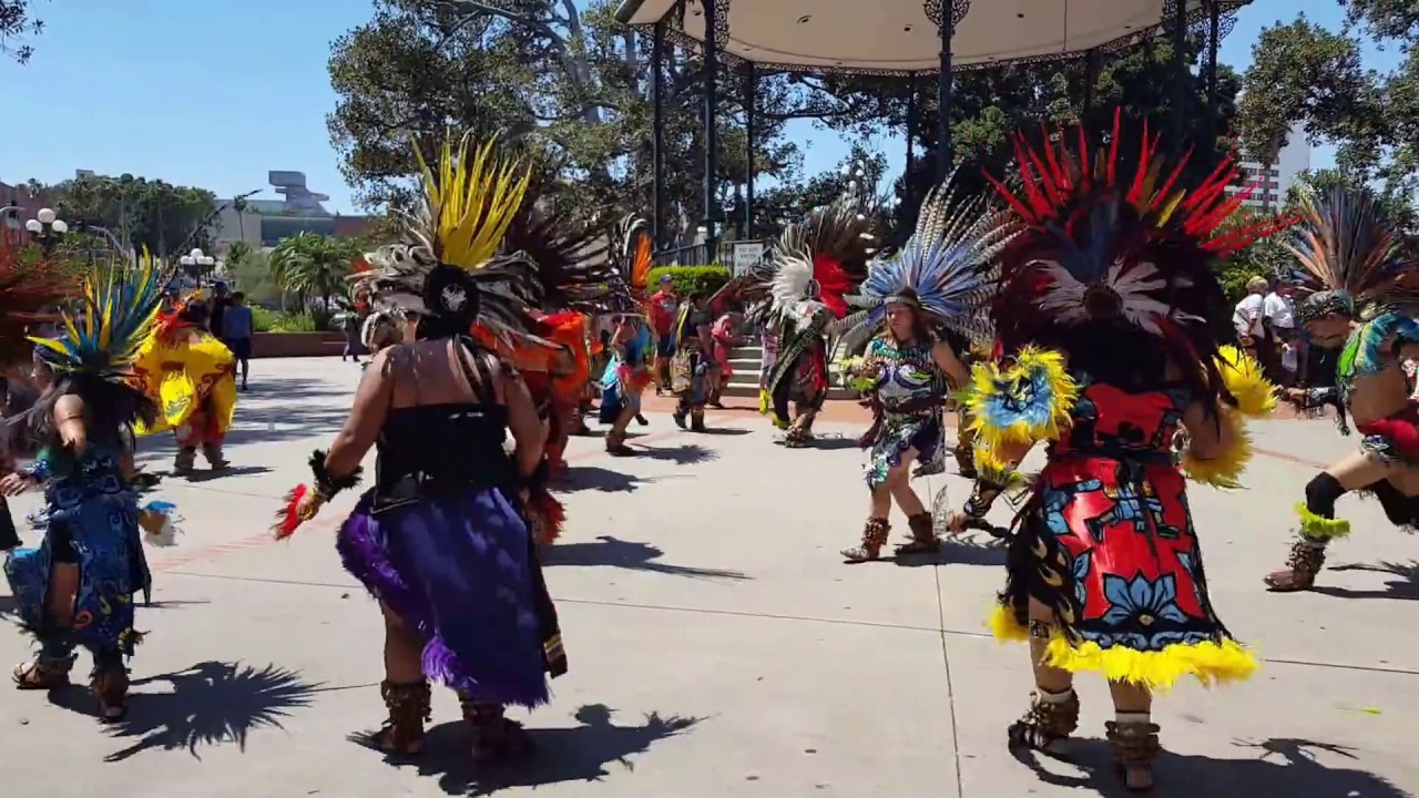 Danza Azteca at Placita Olvera - Xocoyote supporting Xipetotec - YouTube