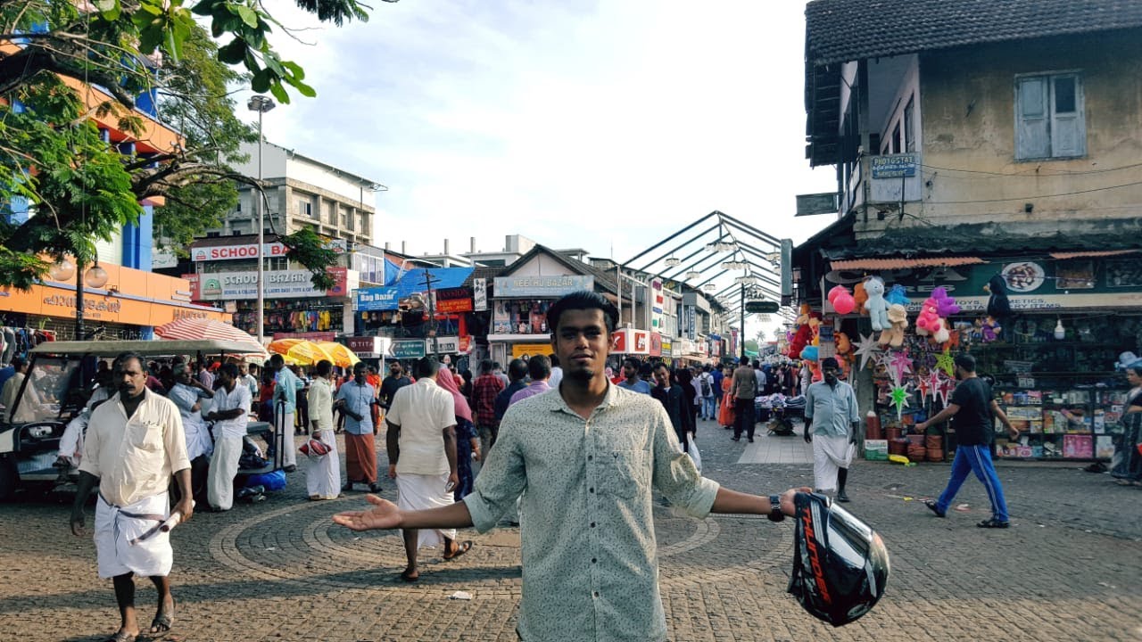 മിഠായി തെരുവിലൂടെ ഒരു യാത്ര...😋😍|DAY 2|CALICUT|TRAVEL|SM STREET - YouTube