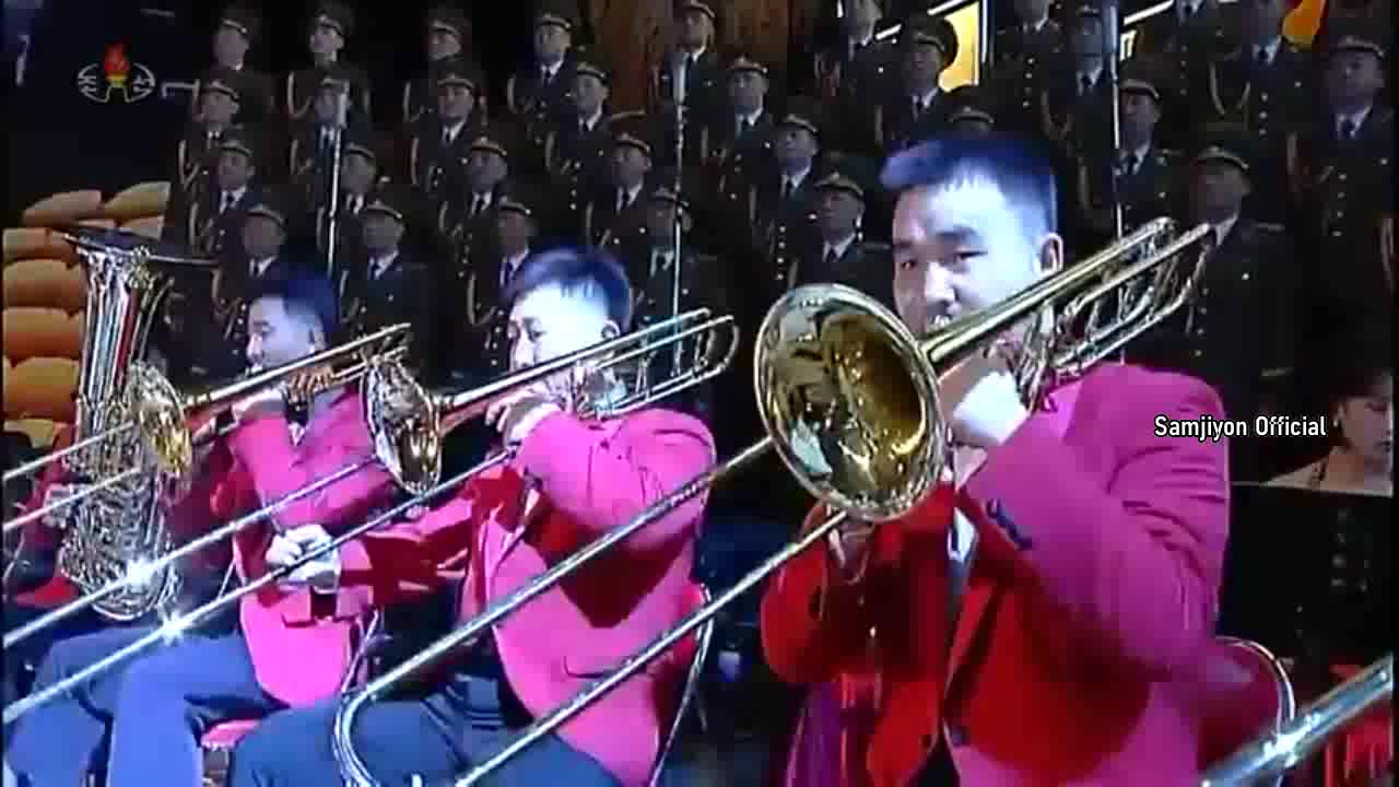 Rich Harvest Comes to the Chongsan Plain (청산벌에 풍년이 왔네) - YouTube