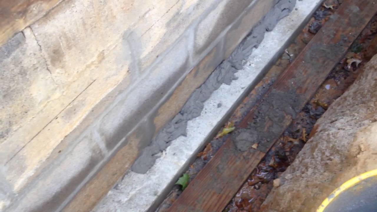 Day 148 - Mortar fillet wall seam Pt 1 - YouTube