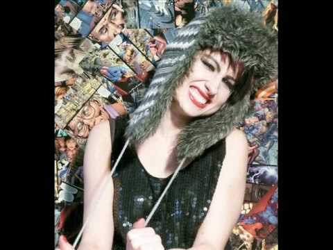 J Marie Cooper sings Radiohead's "Creep" at The Bulls Head Barnes - YouTube