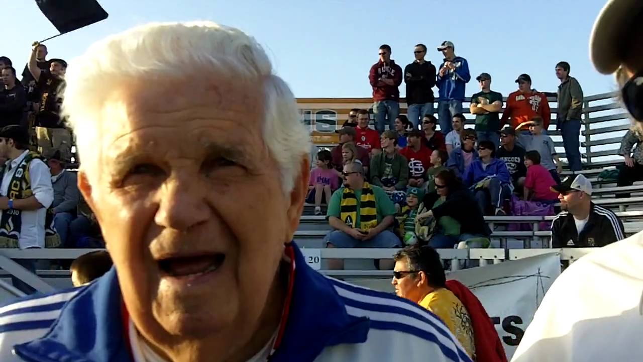 Hall of Famer Harry Keough with son Ty and granddaughter - YouTube