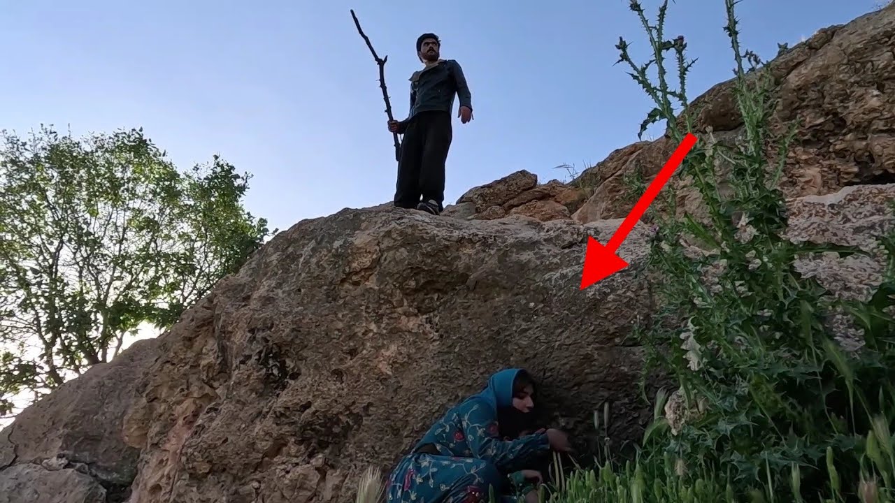 Broken tradition: the love documentary of Iman and Kulthum - YouTube