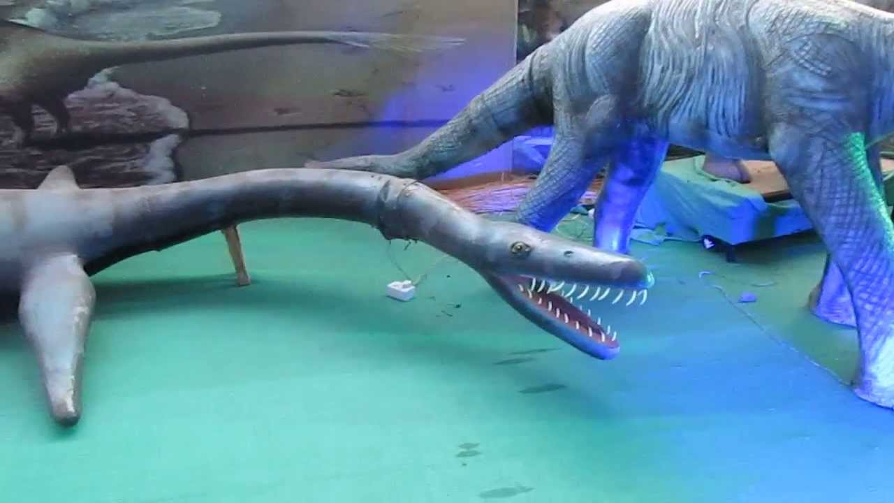 Dinosaurs at Fun Fair, Surat visited by Anushka Jadav 02/09/2013 - YouTube