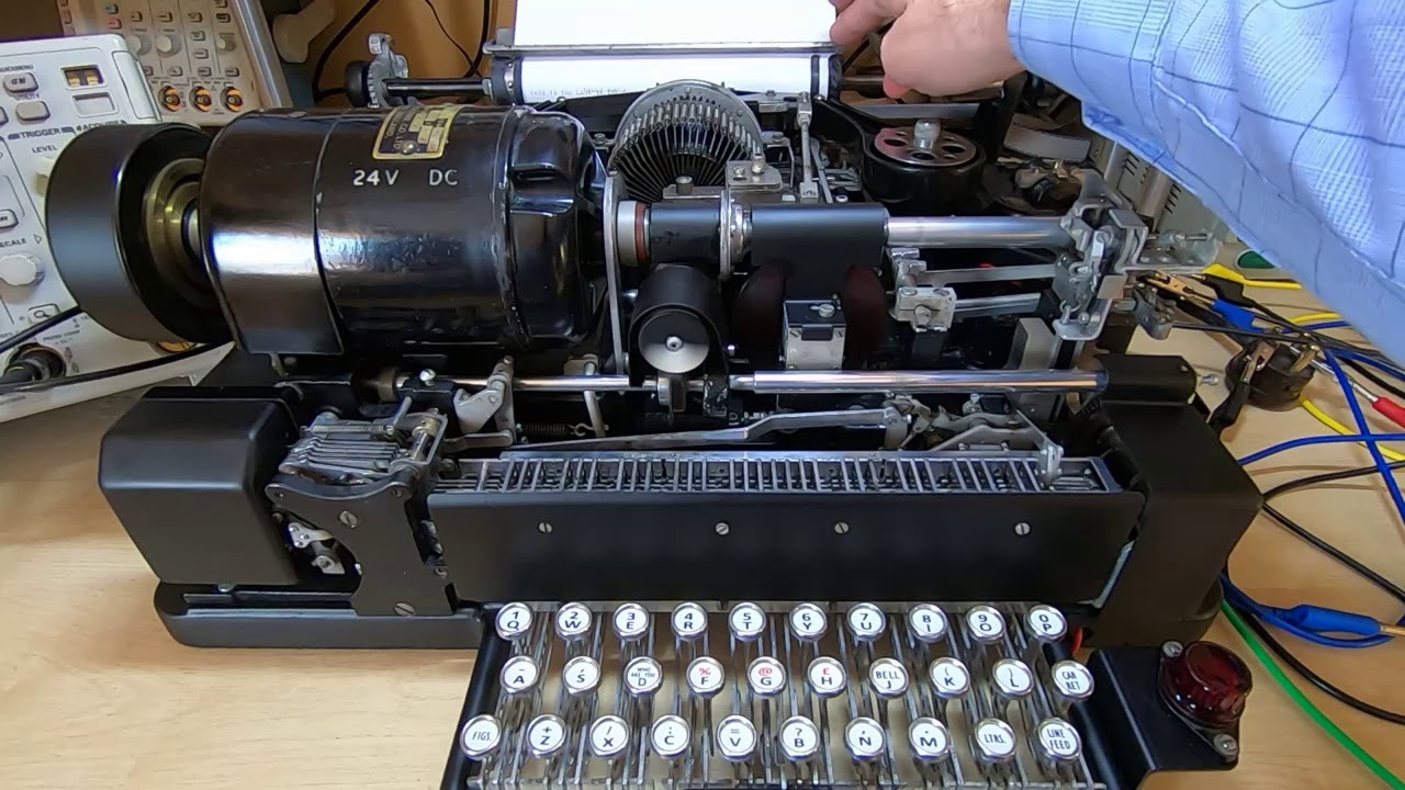 Creed 7B Mark 1 Teleprinter Part20 - YouTube