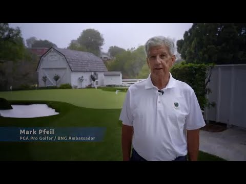 Mark Pfeil’s Ideal Backyard Putting Green - YouTube
