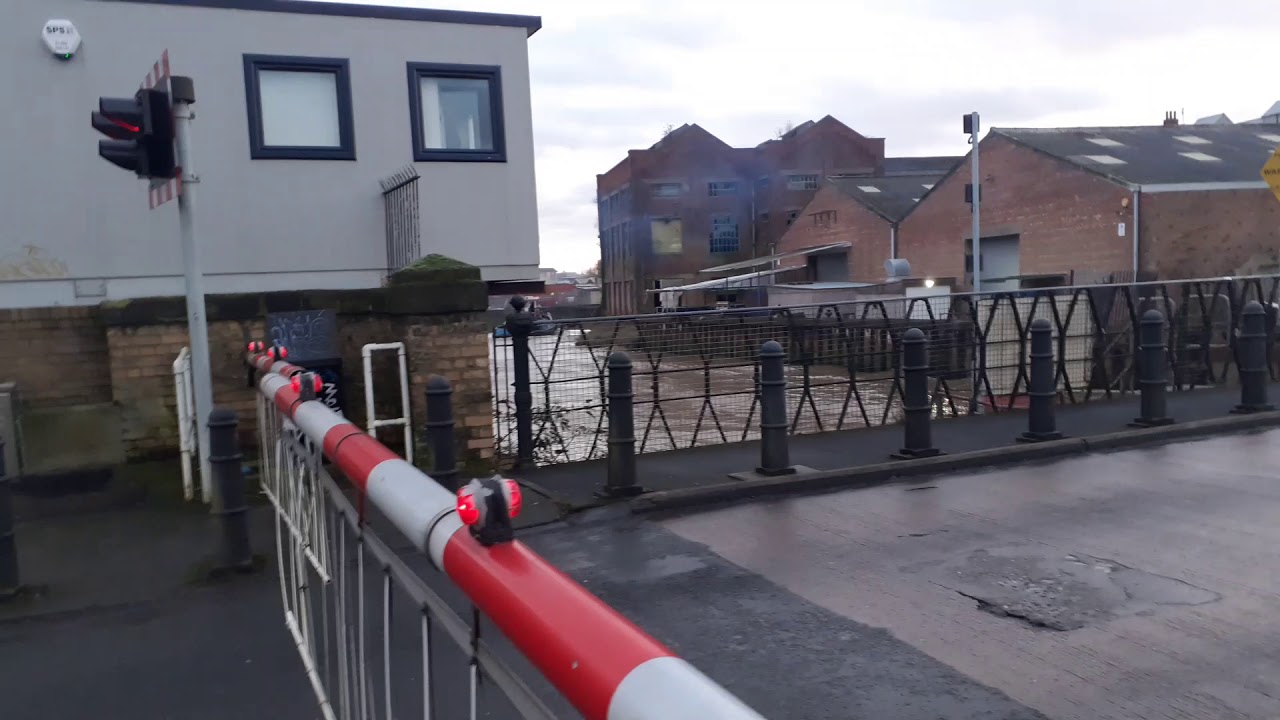 Chapman Street Bridge Opening (2) - YouTube