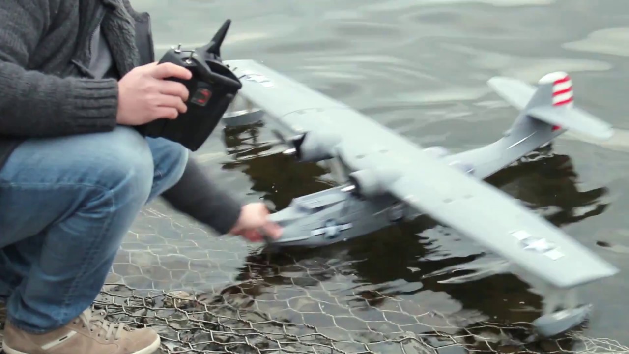 L' hydravion Catalina rc semi-maquette - YouTube