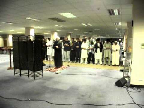 Taraweeh at the EIC OLDHAM Led by Sheikh Serag Bodawi - YouTube