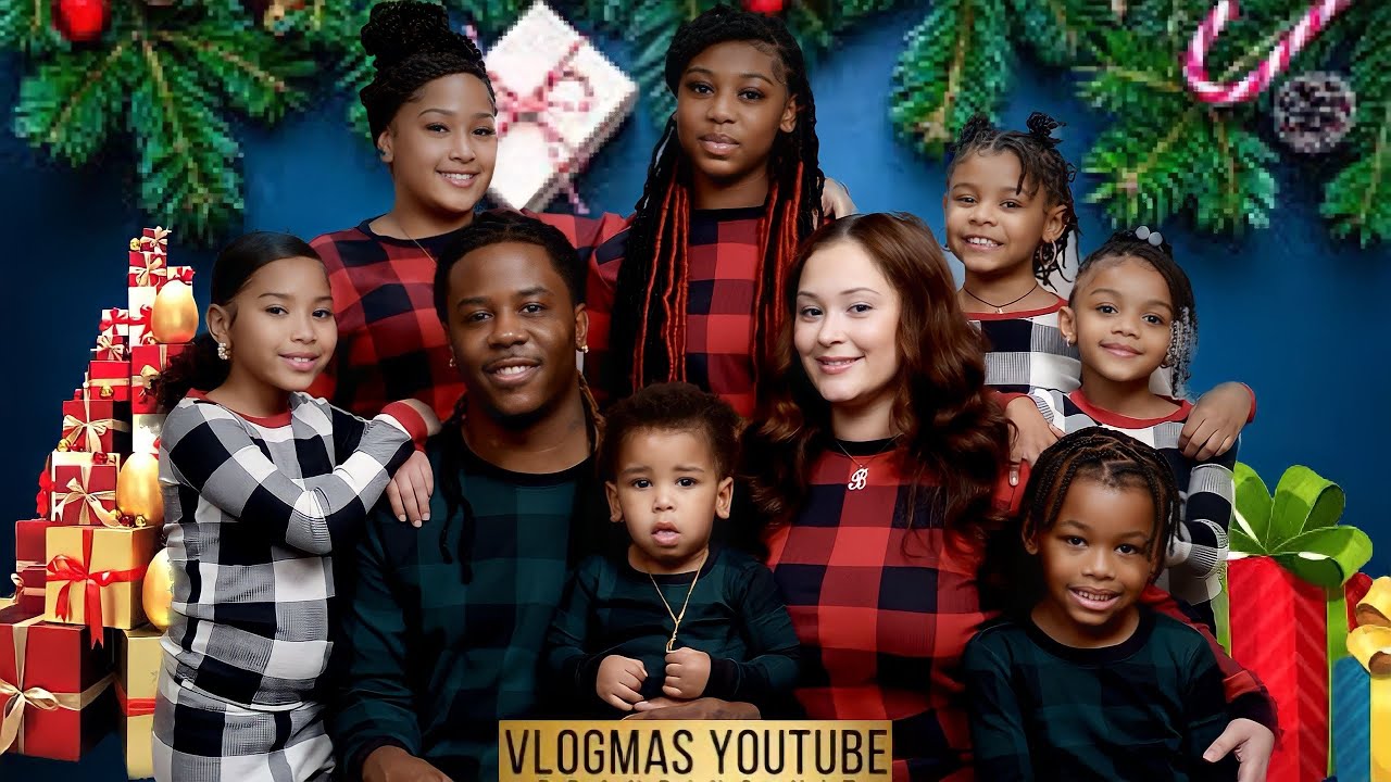 🚨OUR VERY FIRST OFFICIAL FAMILY VLOGMAS TAKING PICTURES WITH SANTA ...