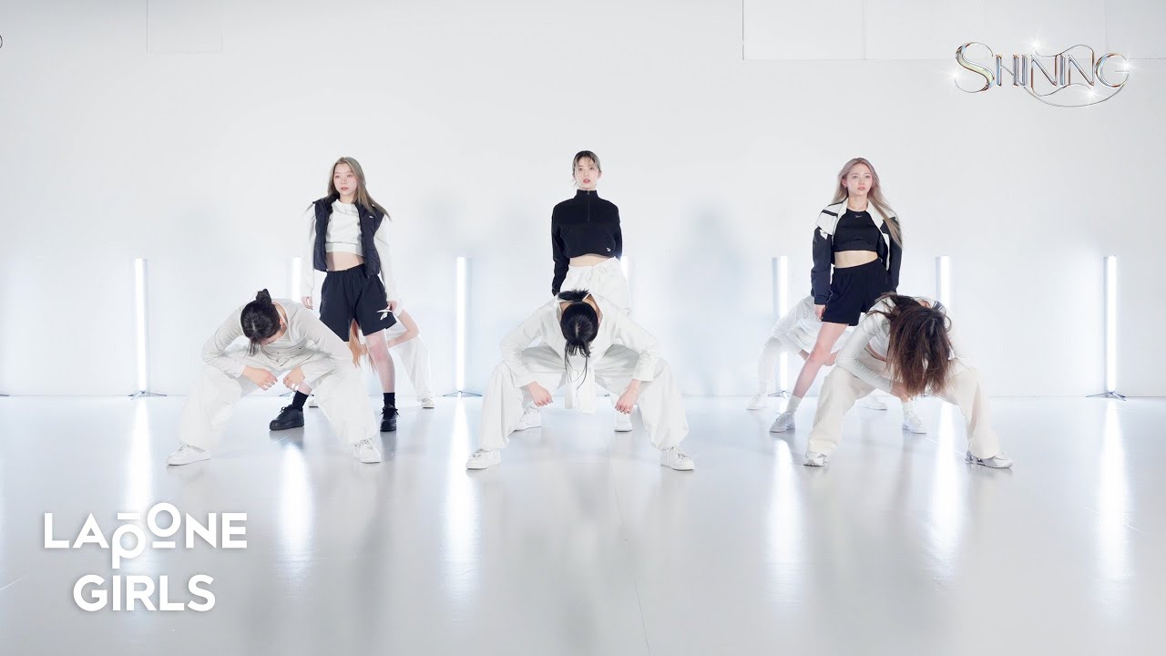 IS:SUE (イッシュ) 'SHINING' Dance Practice - YouTube Music