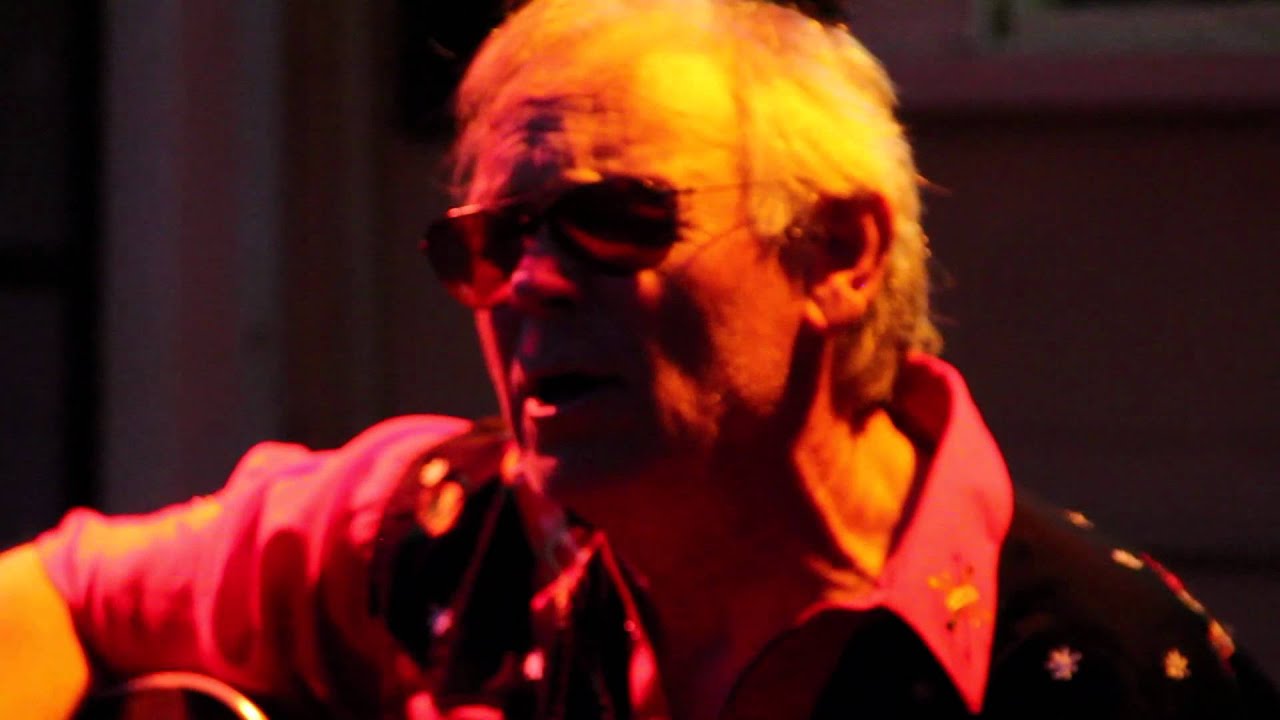 Ian Dunlop live at Gram's Place - YouTube