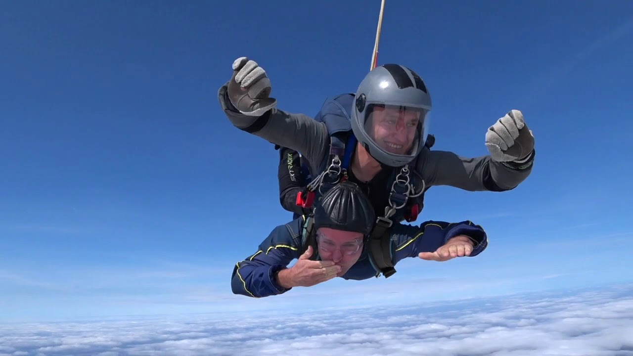 My first tandem jump. - YouTube