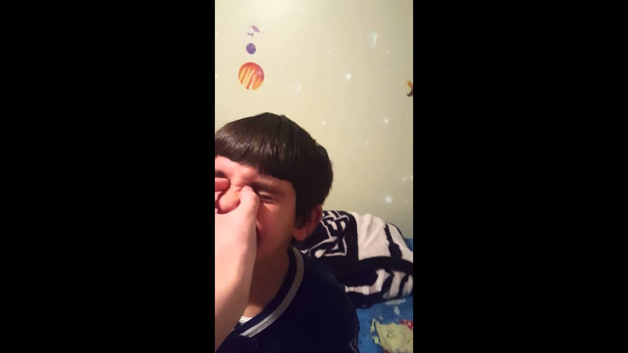 How to knock out a person with pressure point - YouTube