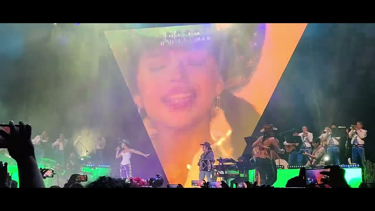 En Realidad Angela Aguilar - YouTube