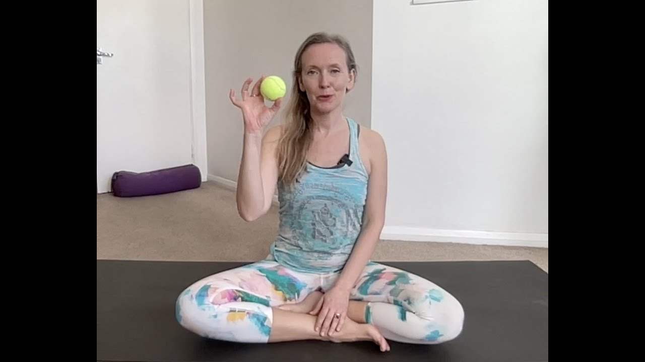 Hip/Pelvic mobility + release - YouTube