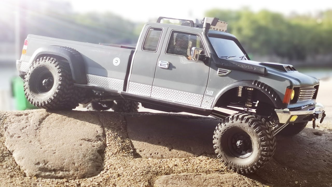 CROSS RC PG4-L ET TRX4 BLAZER - YouTube