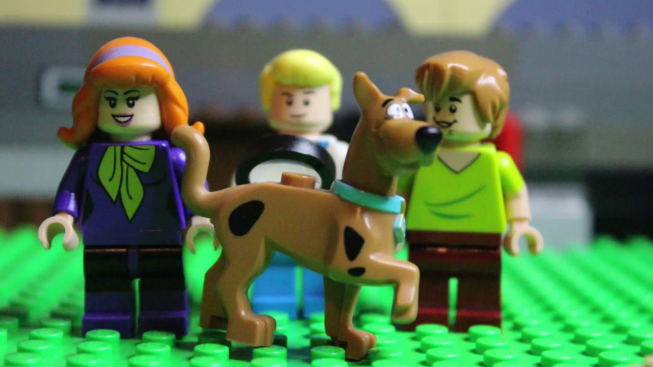 LEGO SCOOBY- DOO Making A Sandwhich - YouTube