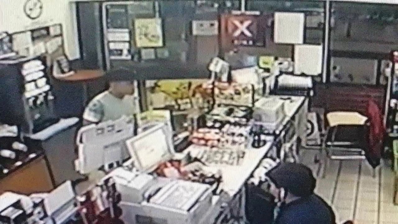 PENCURI ROKOK PETER RED DI 7ELEVEN DANAU KOTA - YouTube
