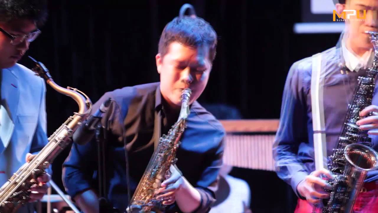 MPU Showcase 2014 - MPU Sax plays Rock Around The Clock (Max C ...