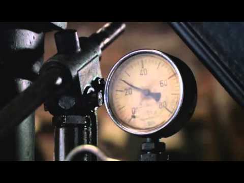 Devrim Arabaları   Serhat Tutumluer Sahnesi 6