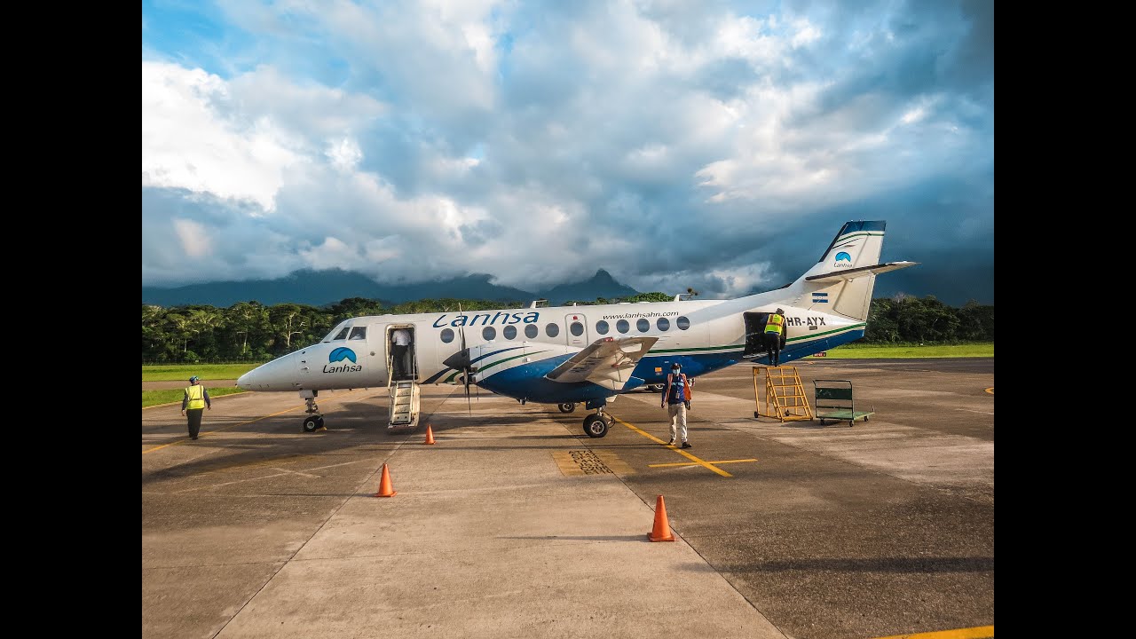 Lanhsa | Jetstream 41 | MHTG-MHLC - YouTube