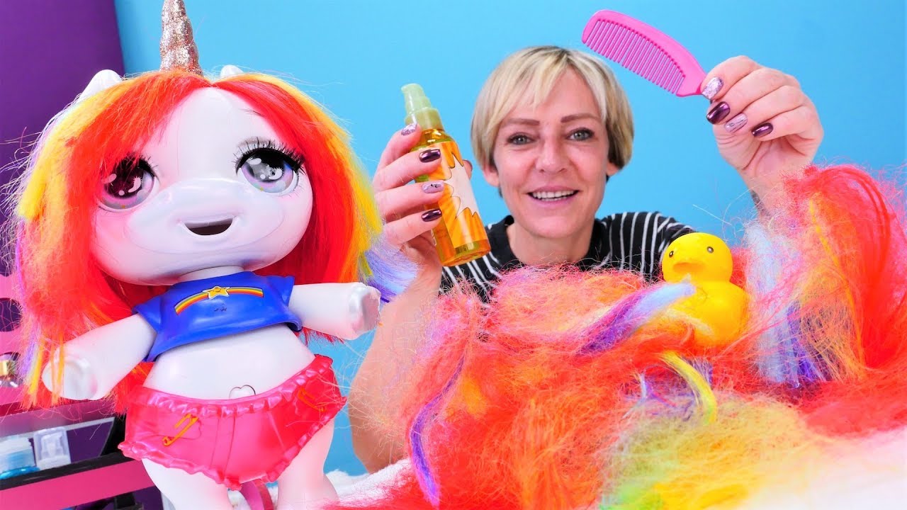 Spielspaß mit Nicole - Neue Frisur für das Einhorn - Kinder Video auf ...