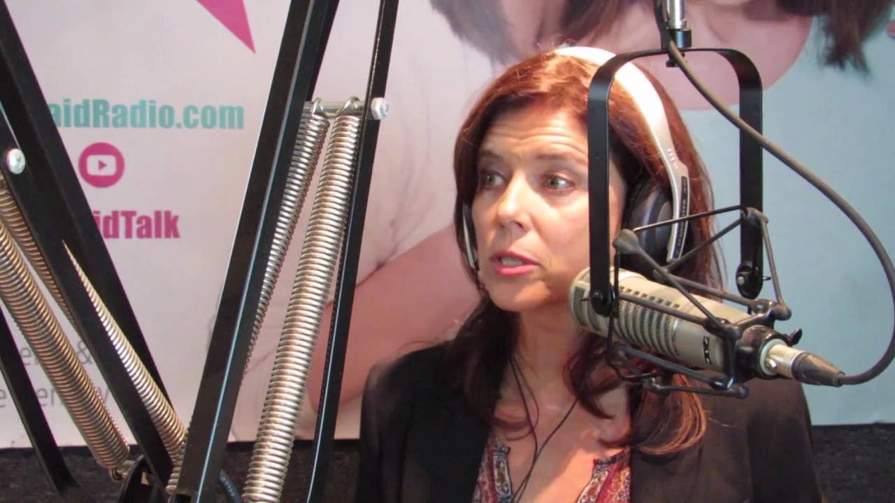 Quick Cut: Actress Torri Higginson with advice for young actors - YouTube